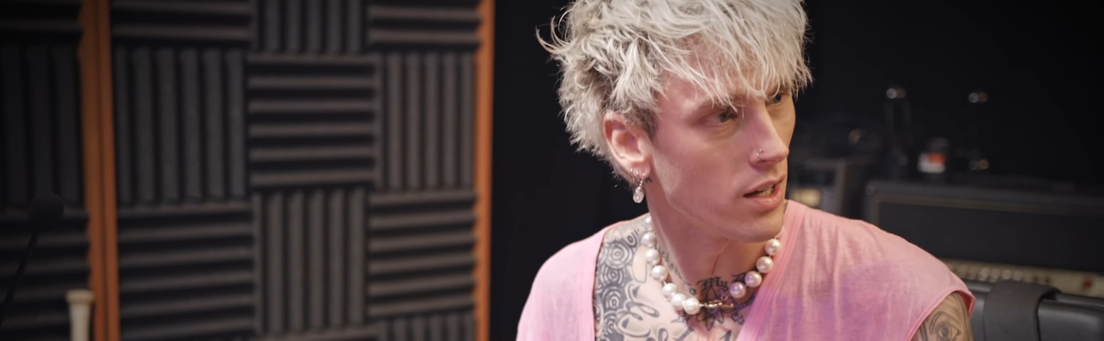 Machine Gun Kelly lett a WWE 2k22 zenei producere