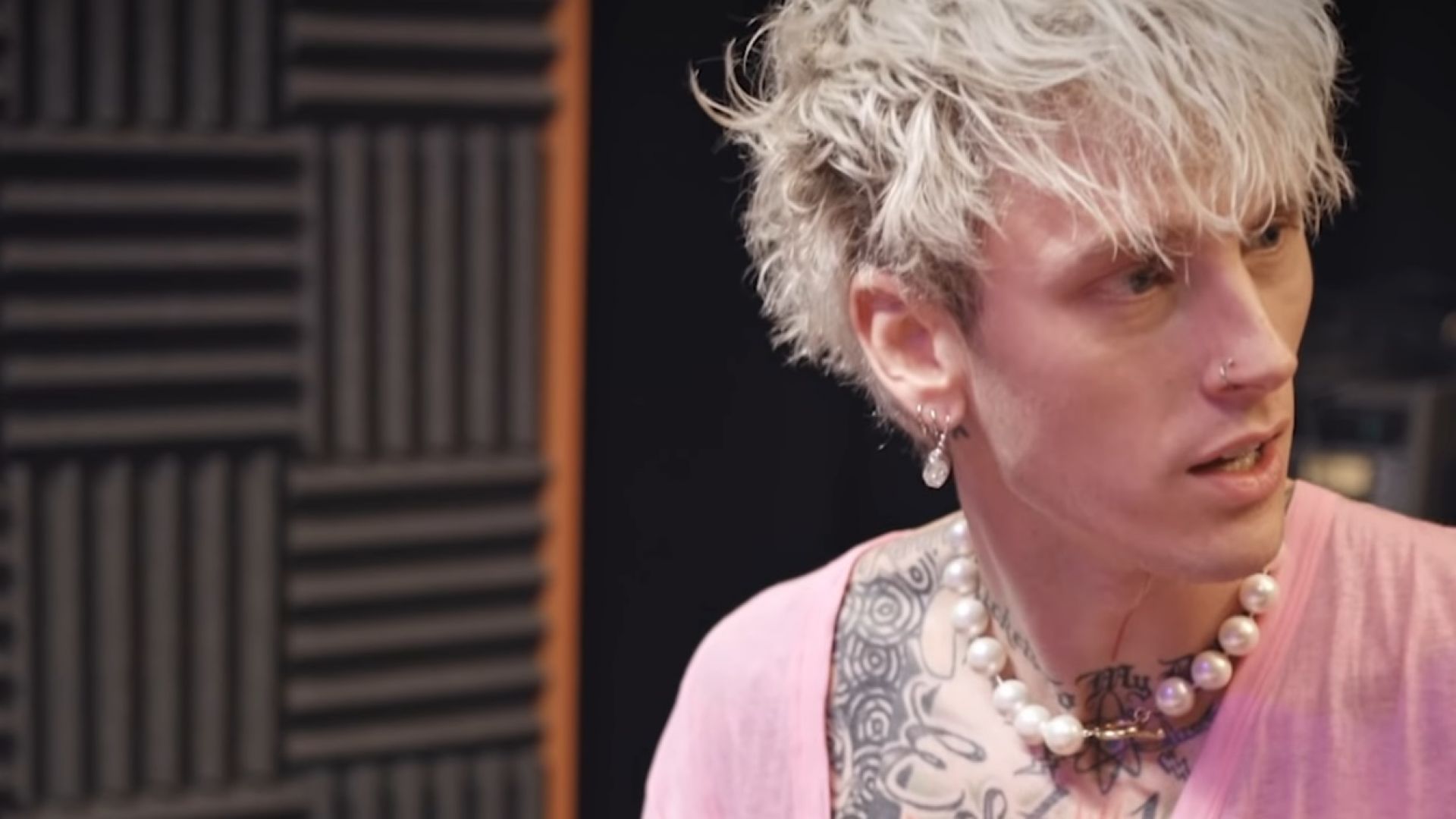 Machine Gun Kelly lett a WWE 2k22 zenei producere